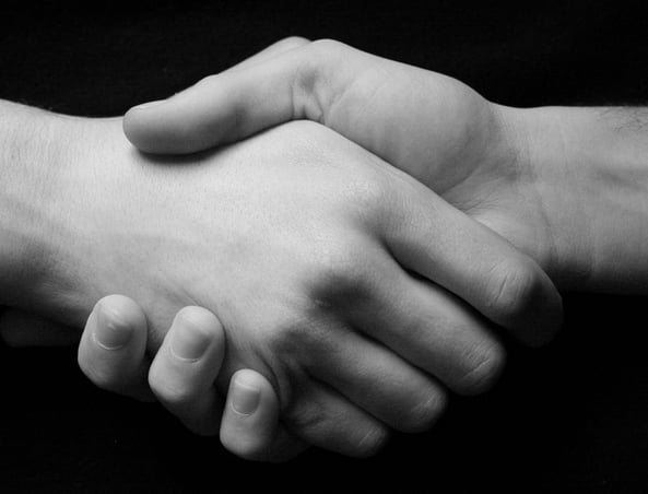 Kalimat Untuk Mengucapkan Salam di Bahasa Inggris Beserta Contoh Pecakapan